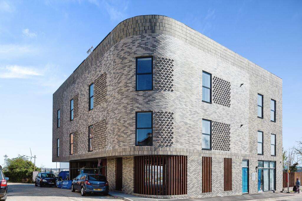 Estuary View Apartments, 4 High Street, Northfleet, Gravesend ...