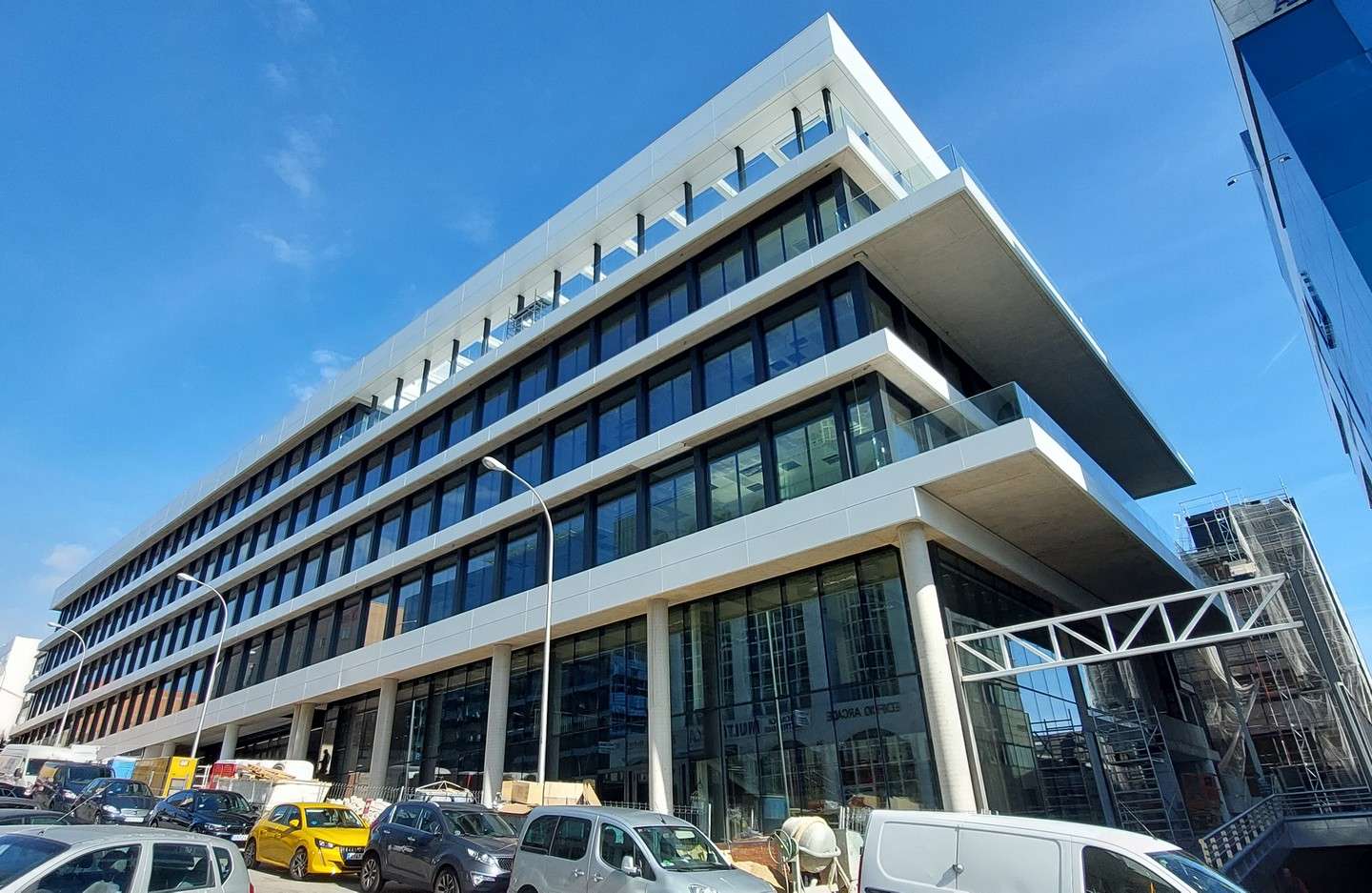 Edificio en MadBit, C/ Valentín Beato 21, MADRID | Property to rent ...