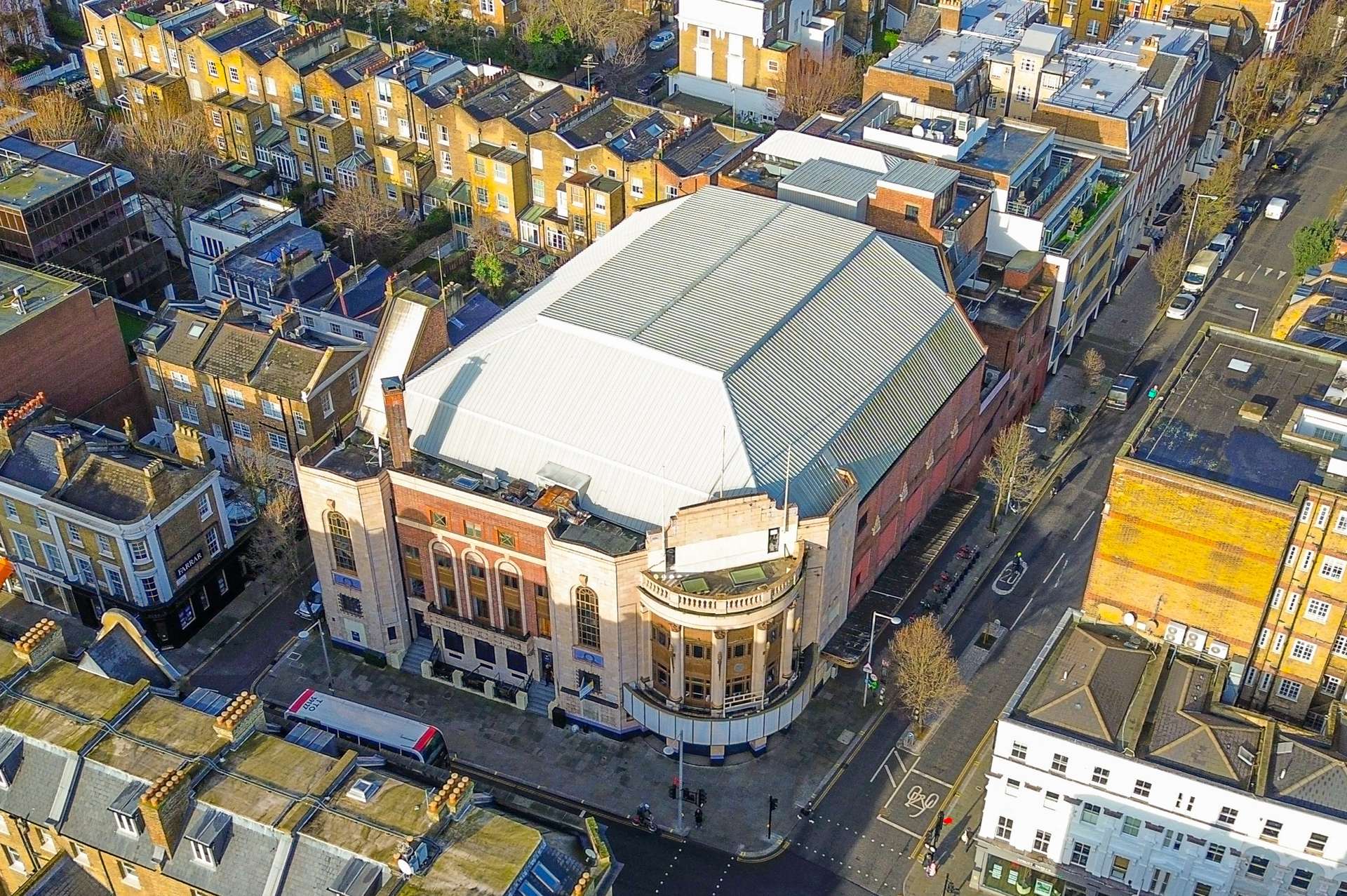 The Former Fulham Road Picturehouse, 142 Fulham Road, London | プロパティ ...