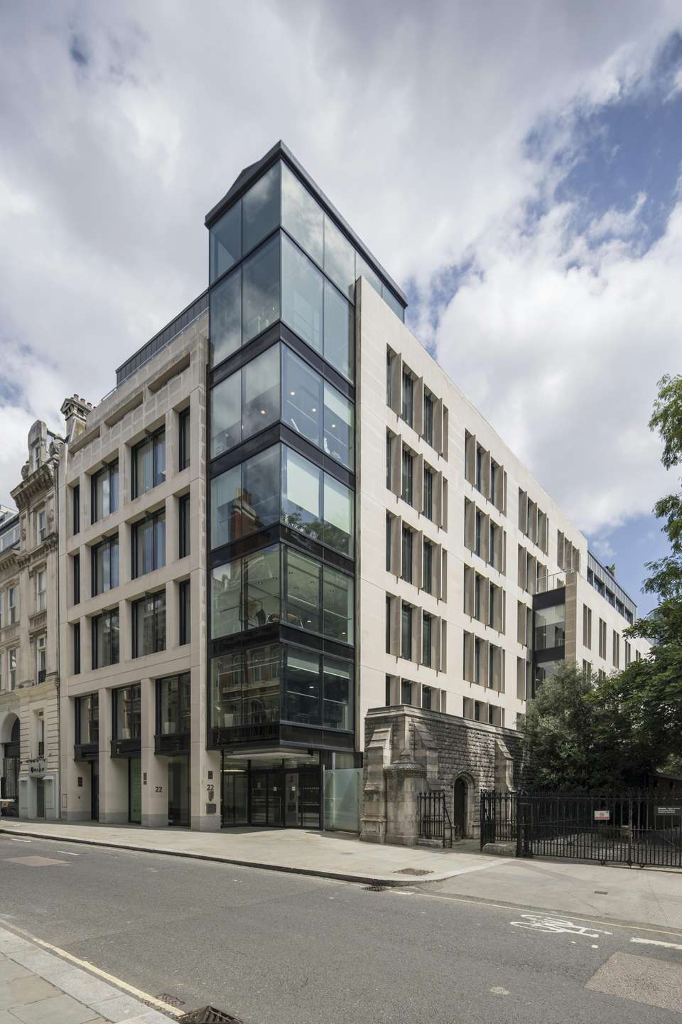 22 Chancery Lane, London, WC2A 1LA | Biens à louer | Savills