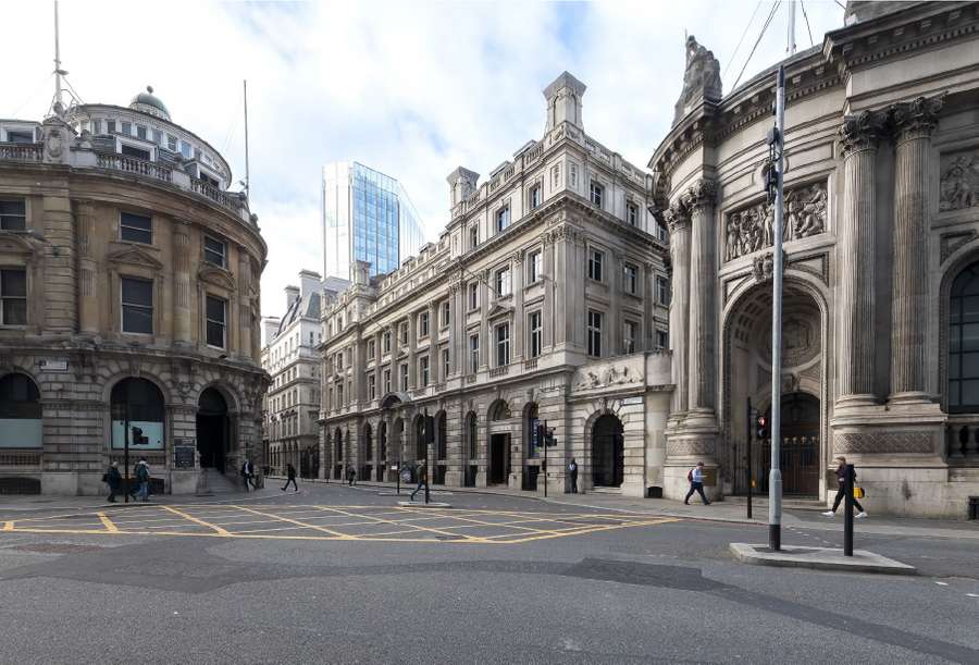 , 38 Threadneedle Street, London, EC2R 8AY | Property to rent | Savills