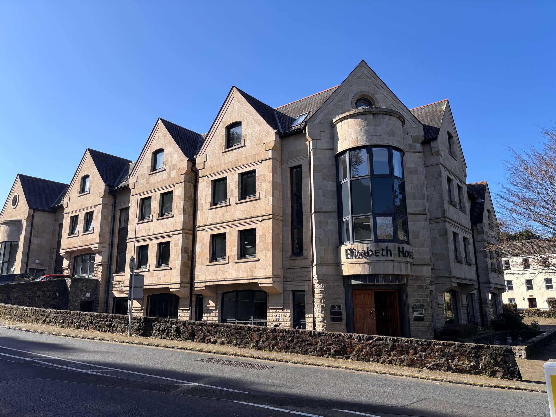 Elizabeth House - Ground Floor, Les Ruettes Brayes, St Peter Port, GY1 ...