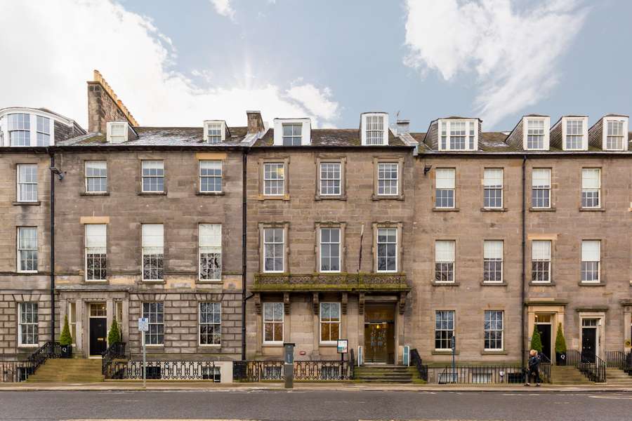 22 Queen Street, Edinburgh, EH2 1JX | Property for sale | Savills