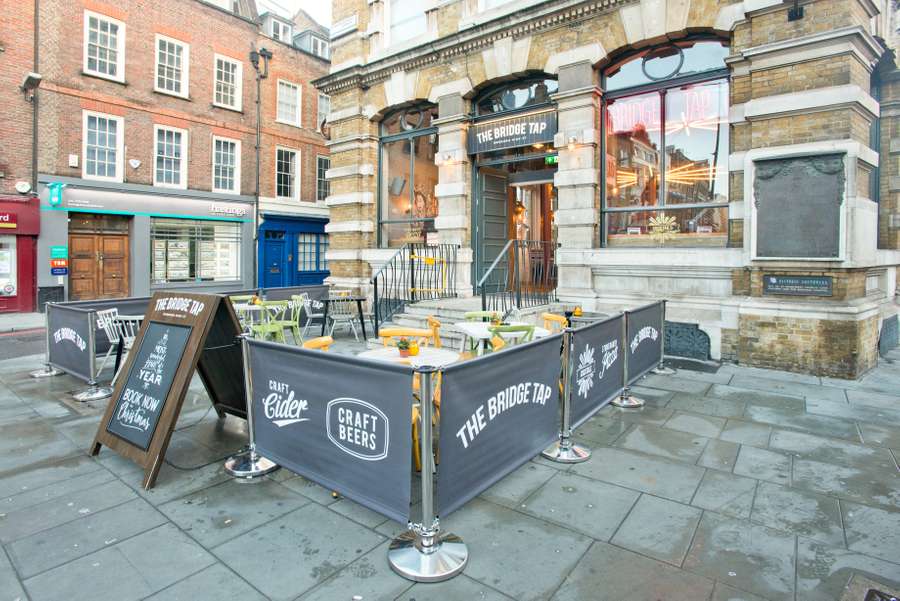 The Bridge Tap, 32-34 Borough High Street, London, SE1 1XU | プロパティ - 販売 ...