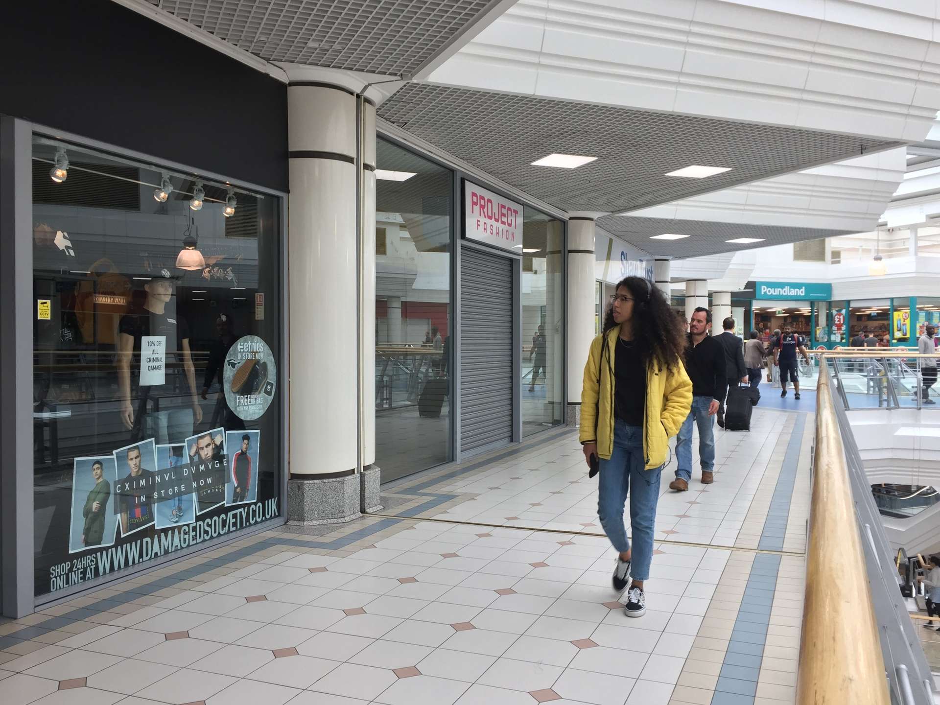 BRISTOL - The Galleries, CG3 Castle Gallery, Bristol, BS1 3XE ...