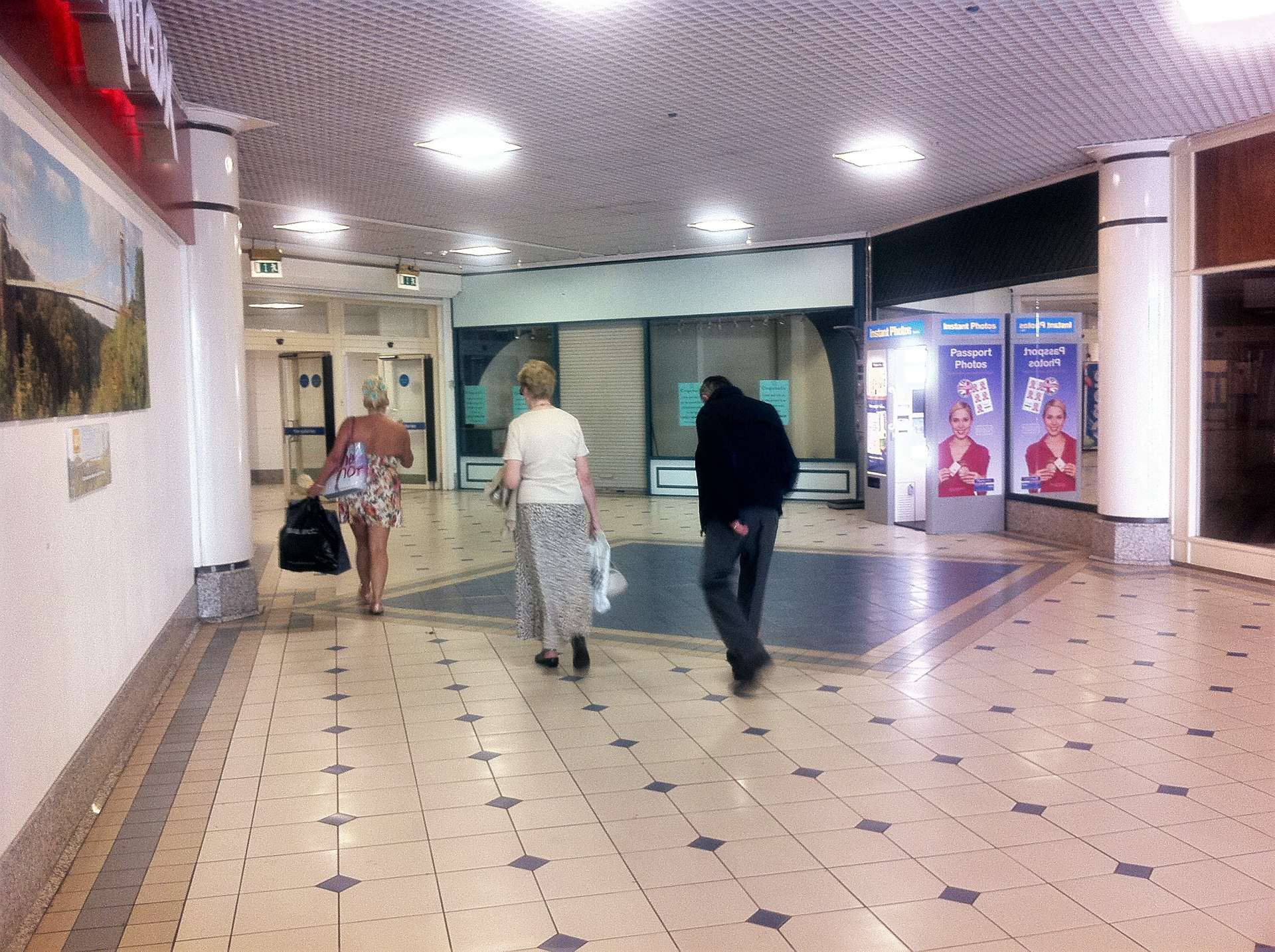 BRISTOL - The Galleries, CG25 Castle Gallery, Bristol, BS1 3XE ...