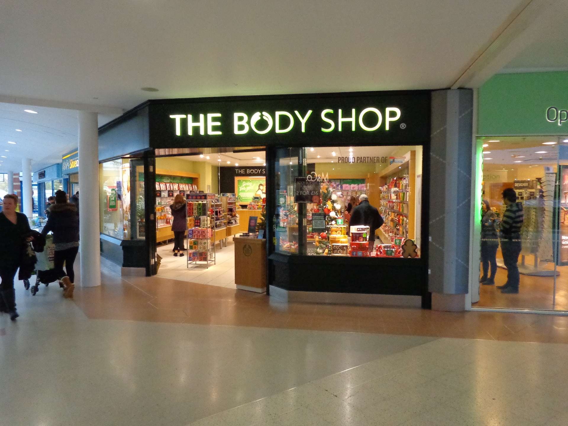 22, Princes Mead, Farnborough, GU14 6YA | Property to rent | Savills