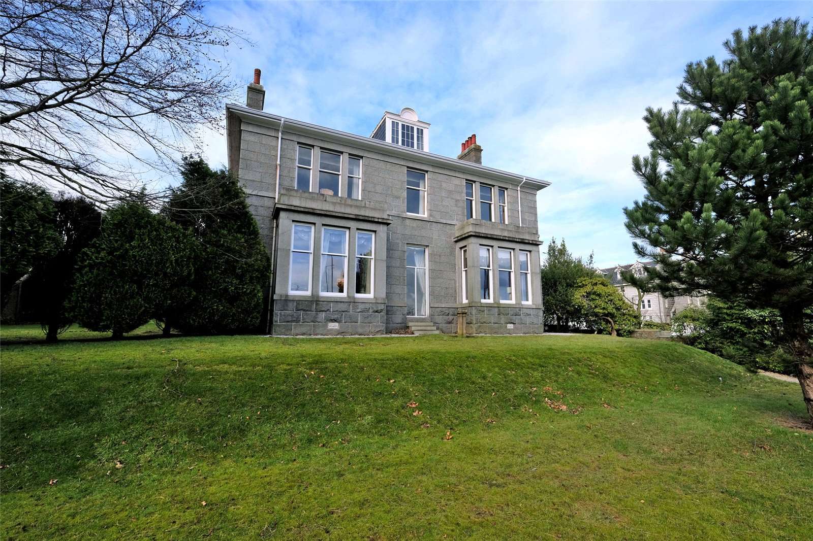 Queens Road, Aberdeen, AB15 4YG | Propriedade à venda | Savills