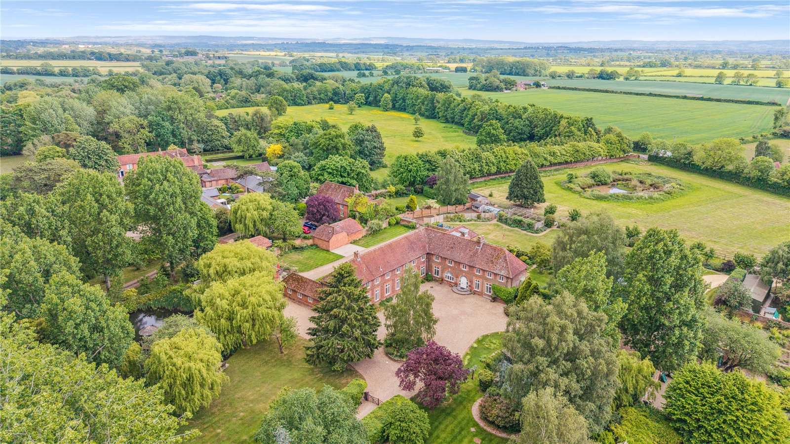 Reads Lane, Cublington, Leighton Buzzard, Bedfordshire, LU7 0LE ...