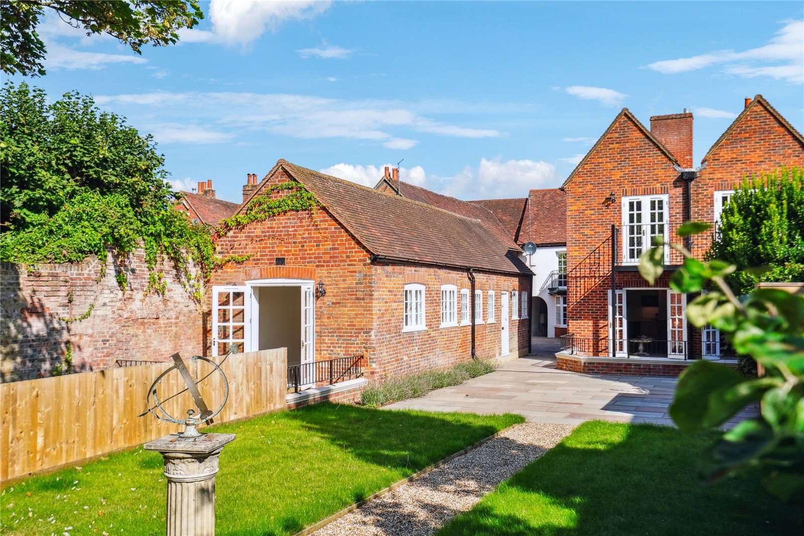 The Old Post House, London End, Beaconsfield, Buckinghamshire, HP9 2JH ...
