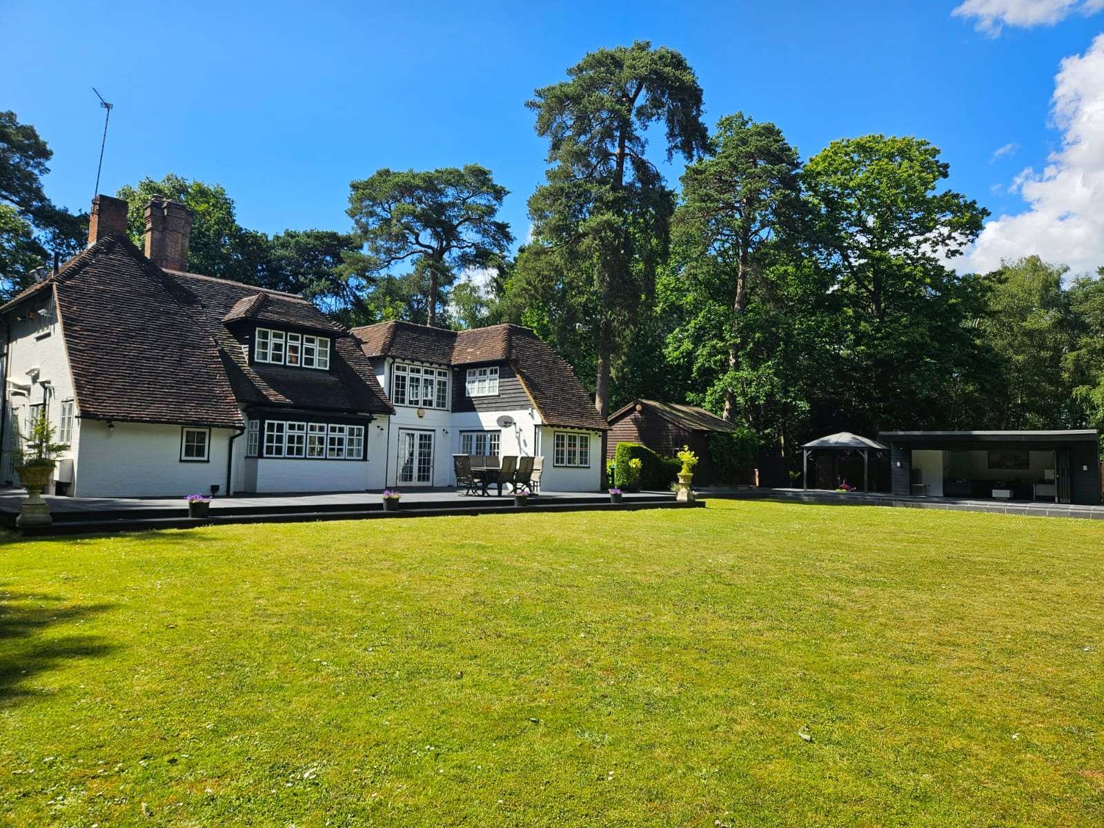 Stoke Common Road, Fulmer, SL3 6HB | Property for sale | Savills
