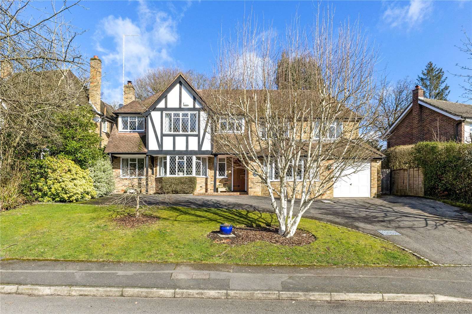 Howards Wood Drive, Gerrards Cross, Buckinghamshire, SL9 7HW | Property ...