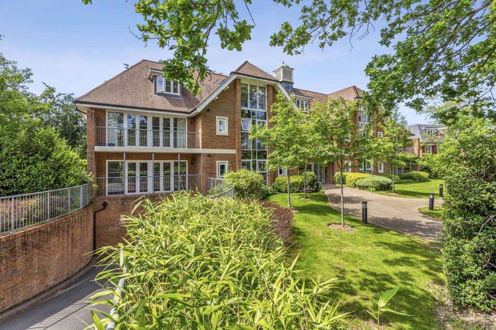 The Groves, 46 Station Road, Beaconsfield, Buckinghamshire, HP9 1AB ...