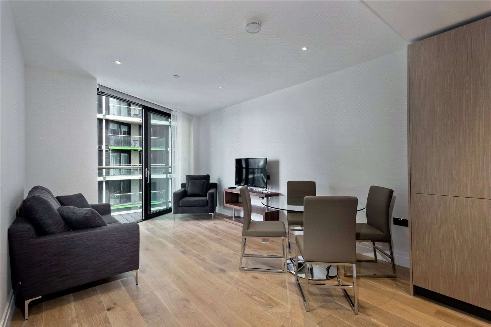 Riverlight Quay, London, SW11 8DX | New Homes & New Builds for sale ...