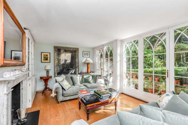 Property for lease in Richmond upon Thames Borough, London | Savills