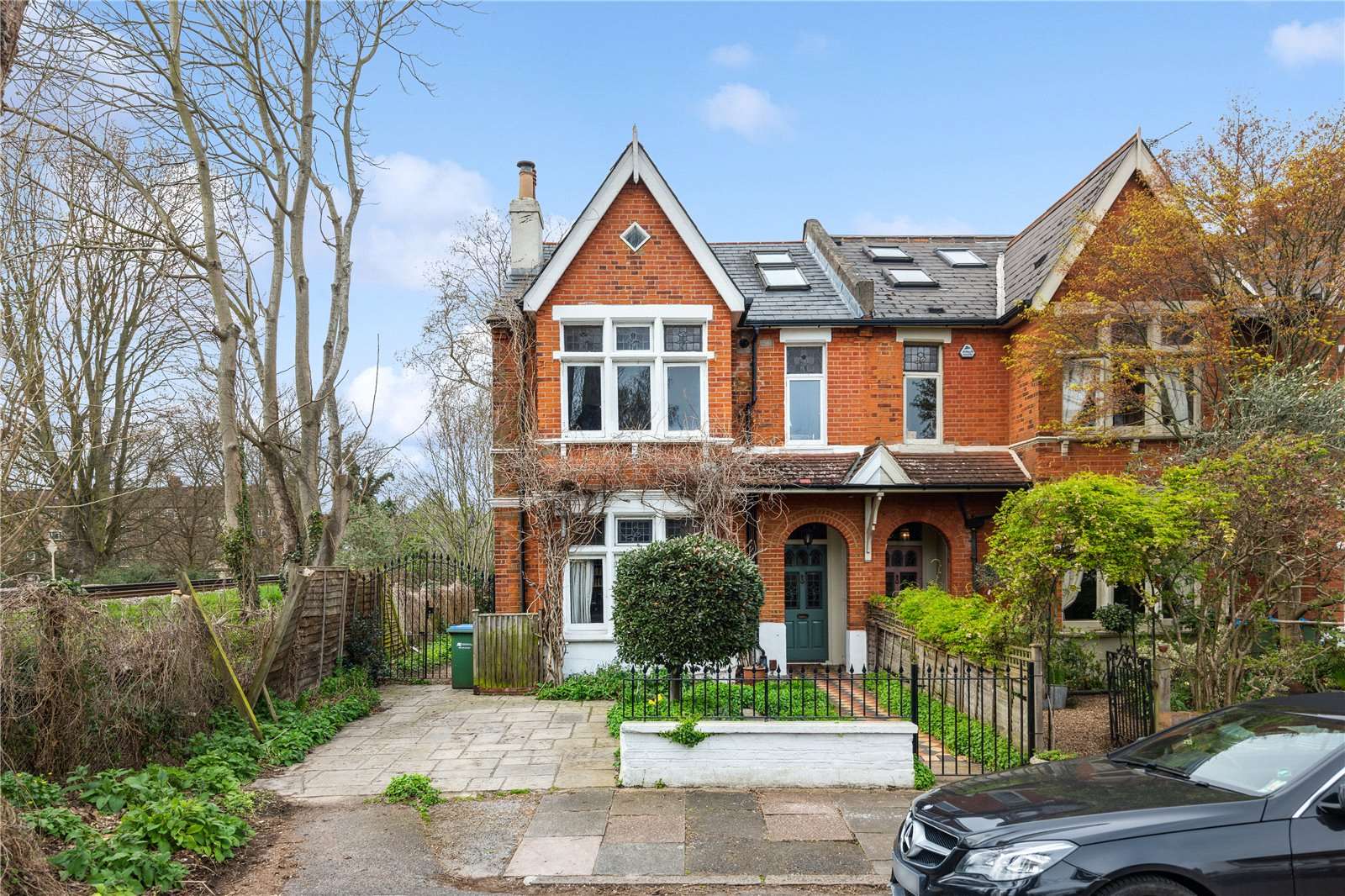Brook Gardens, Barnes, London, SW13 0LY | Vlastnictví na prodej | Savills