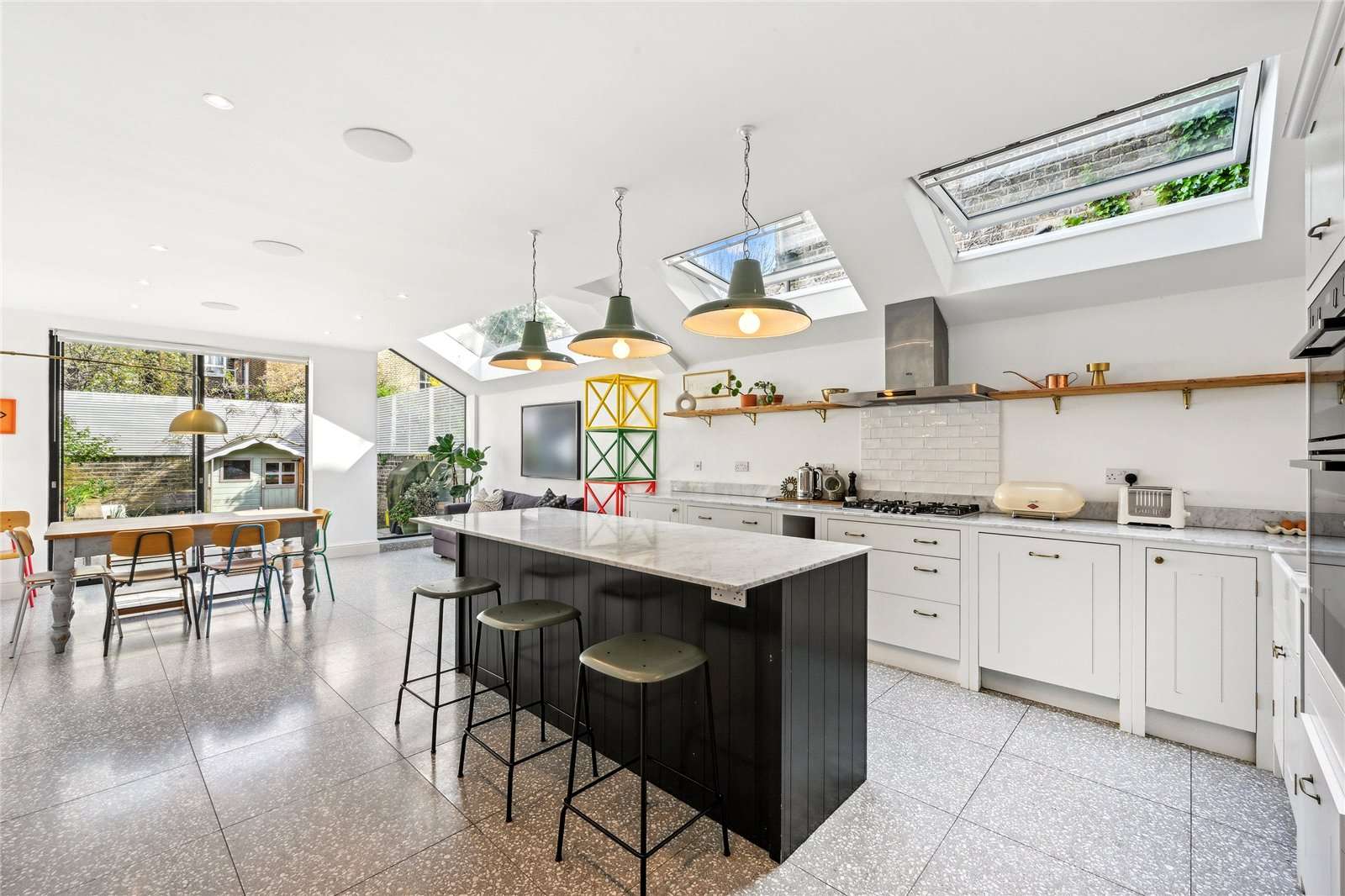 Four bedroom houses for sale in Hammersmith and Fulham Borough, London ...