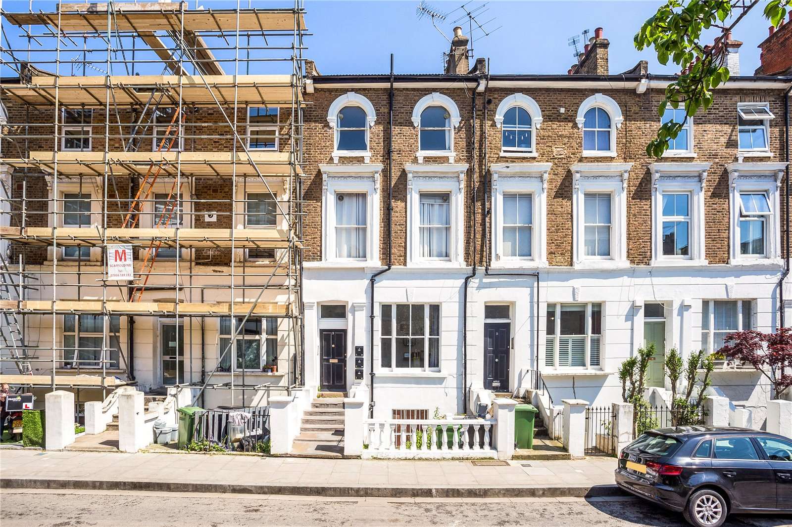 Four bedroom houses for sale in London, England | Savills