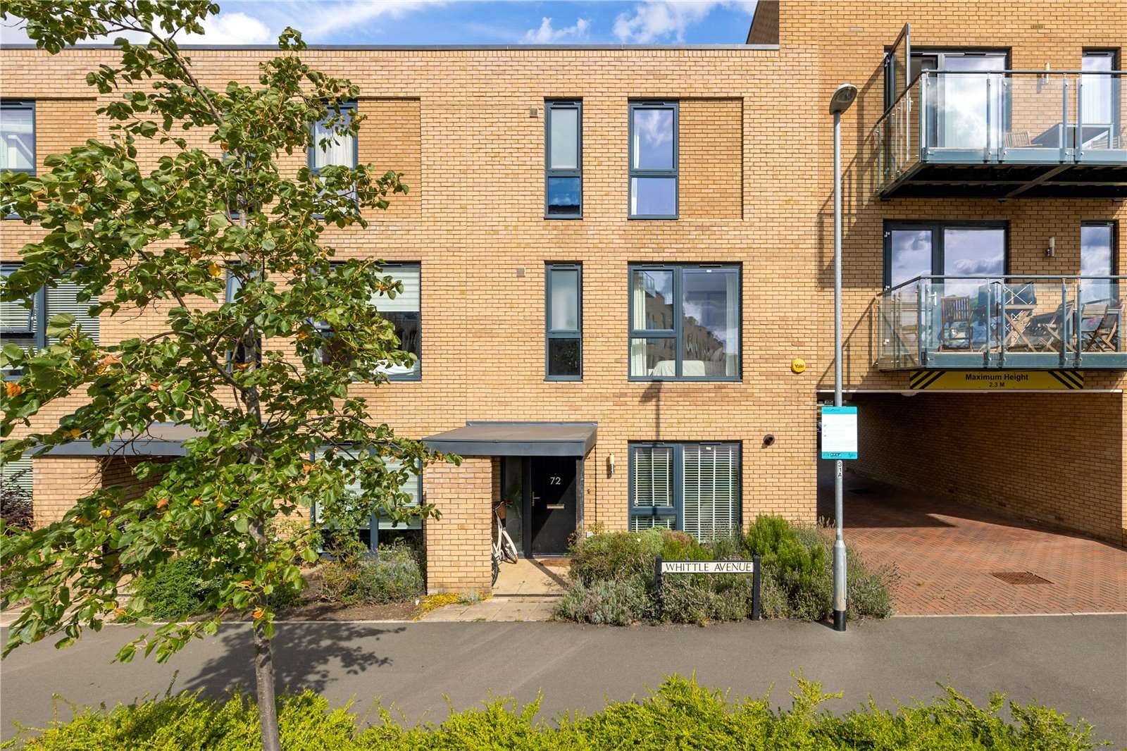 Whittle Avenue, Trumpington, Cambridge, Cambridgeshire, CB2 9DW | Ejendom til salgs | Savills