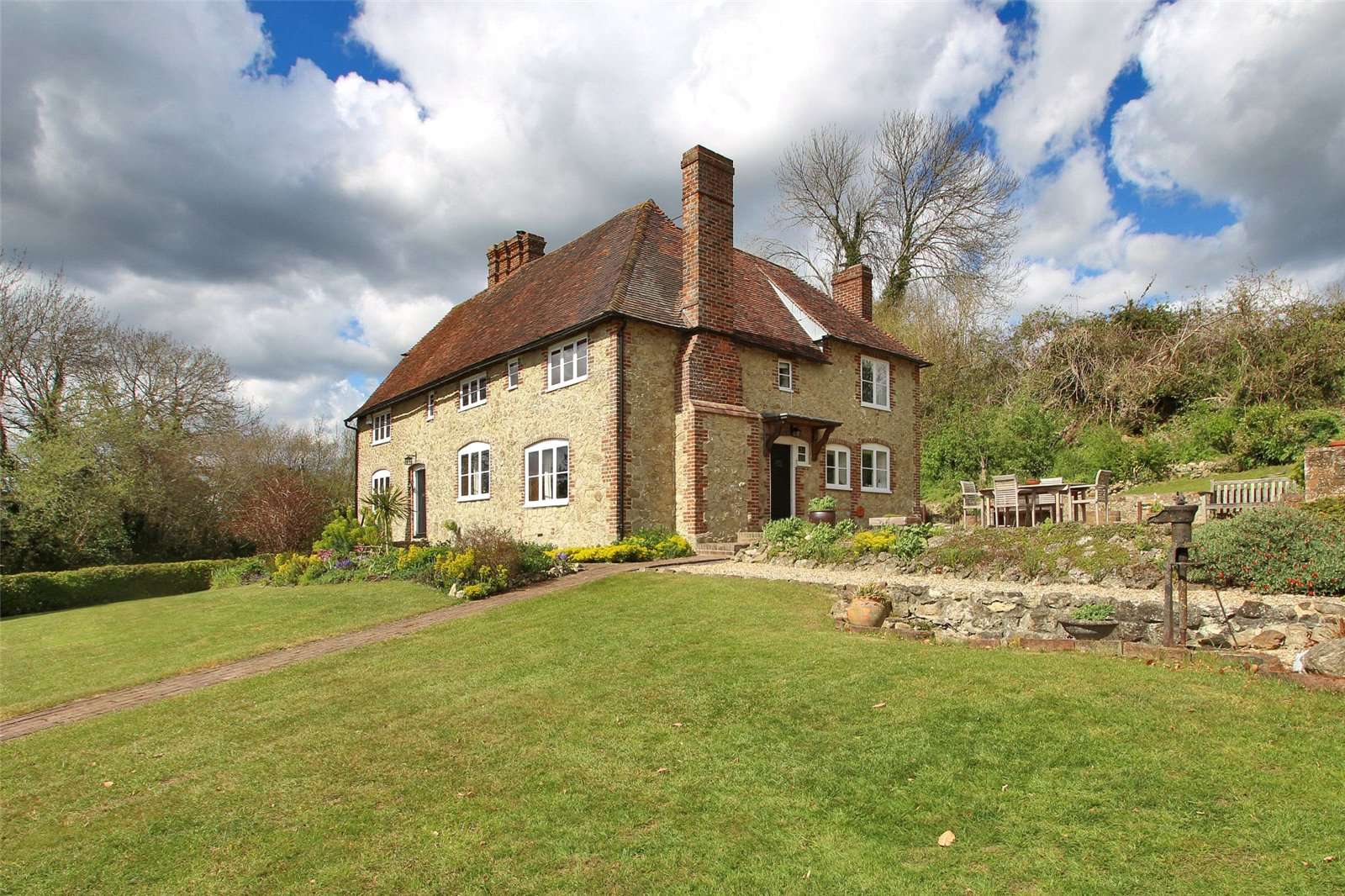 Savills | Property for sale in Newnham, Kent