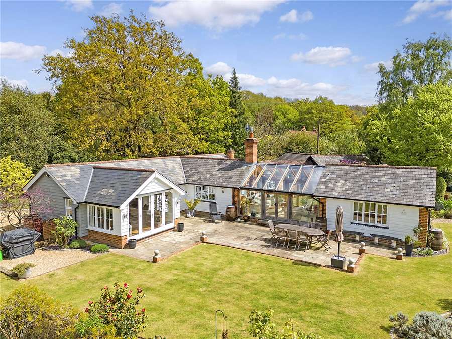 Mapletree Lane, Mill Green, Fryerning, Ingatestone, Essex, CM4 0PP ...