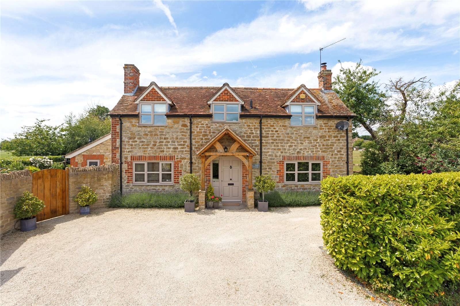 Great Coxwell, Faringdon, Oxfordshire, SN7 7LY | Property for sale ...
