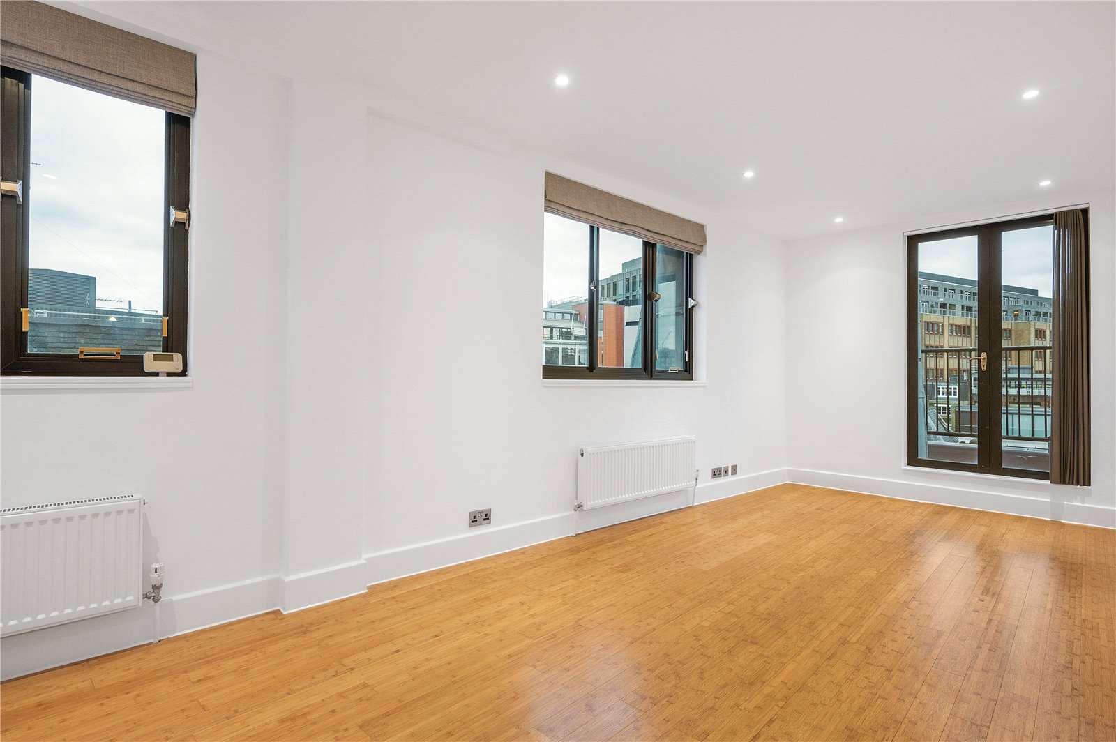 Property for lease in Smithfield, London, England | Savills
