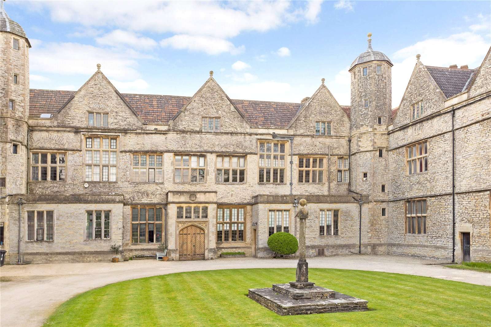 Siston Court, Mangotsfield, South Gloucestershire, BS16 9LU | Property ...