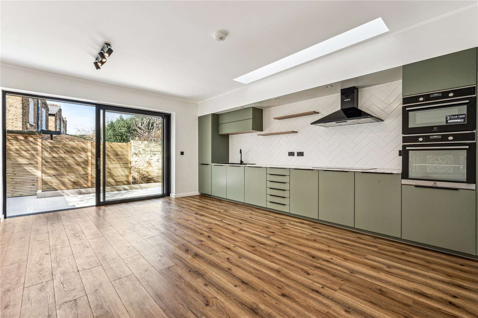 Cavendish Road, London, SW12 0DB | Property to rent | Savills