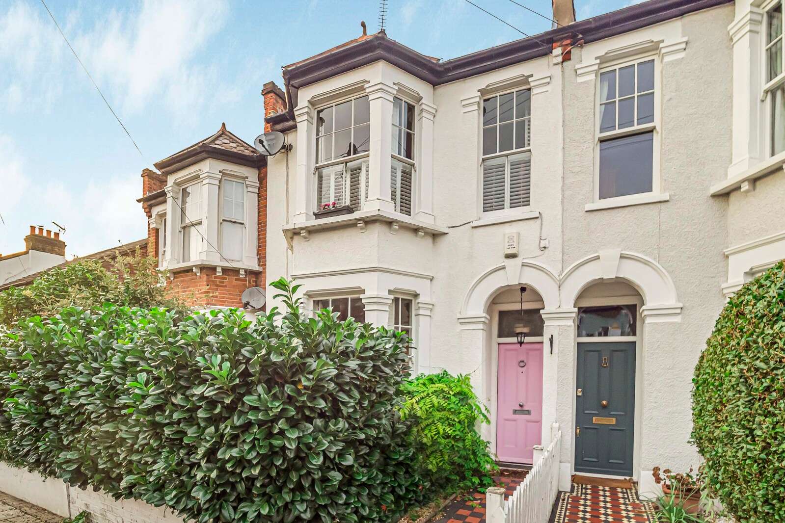 Hydethorpe Road, London, SW12 0JF | Property for sale | Savills