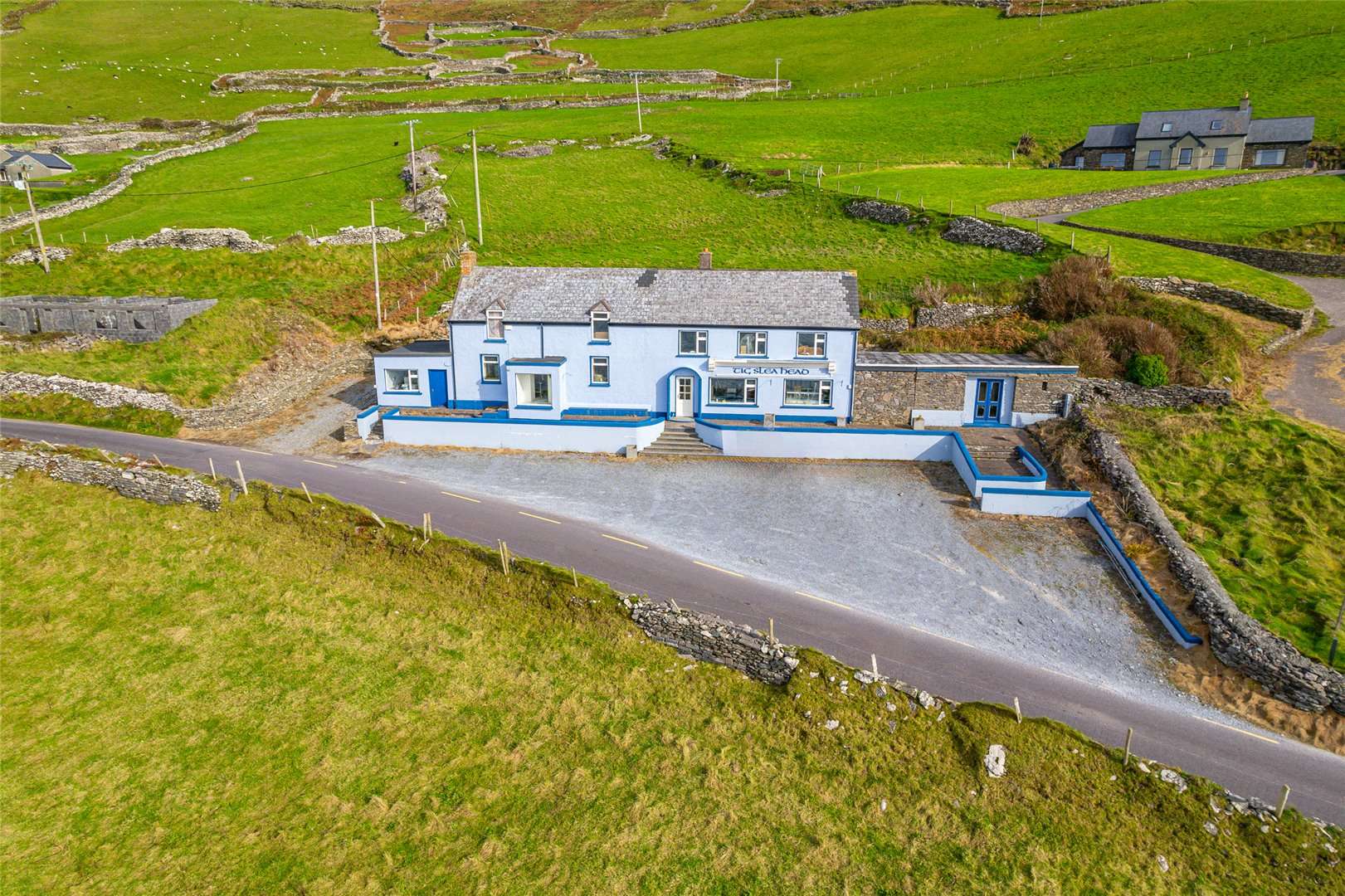 Tig Slea Head, Coumeenoole, Ventry, Co Kerry, V92 PF83 | Property for ...
