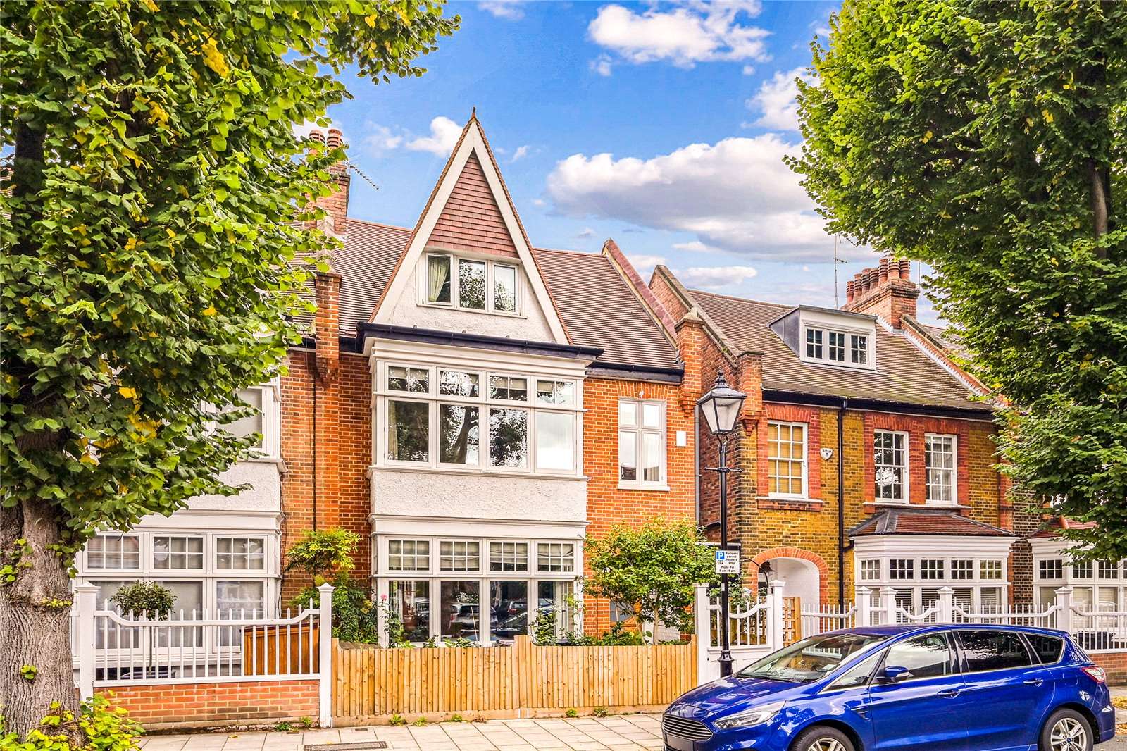 Abinger Road, Chiswick, London, W4 1EL | คุณสมบัติ รอขาย | Savills