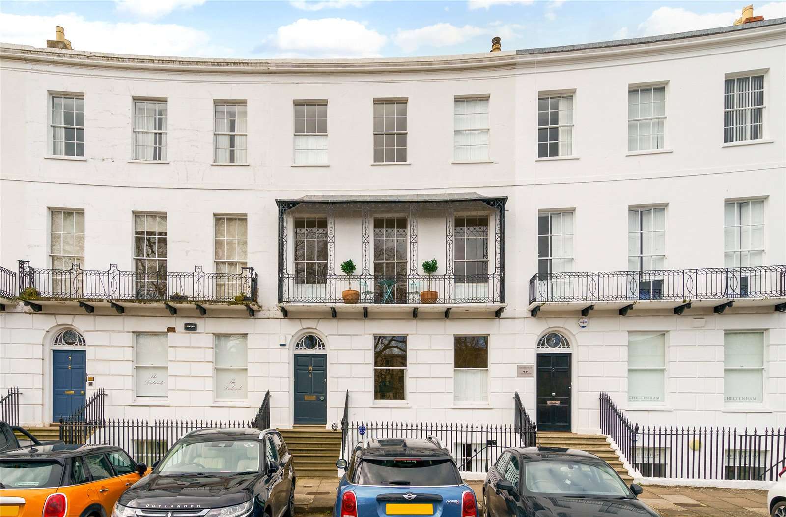 Royal Crescent, Cheltenham, Gloucestershire, GL50 3DA | Property to ...