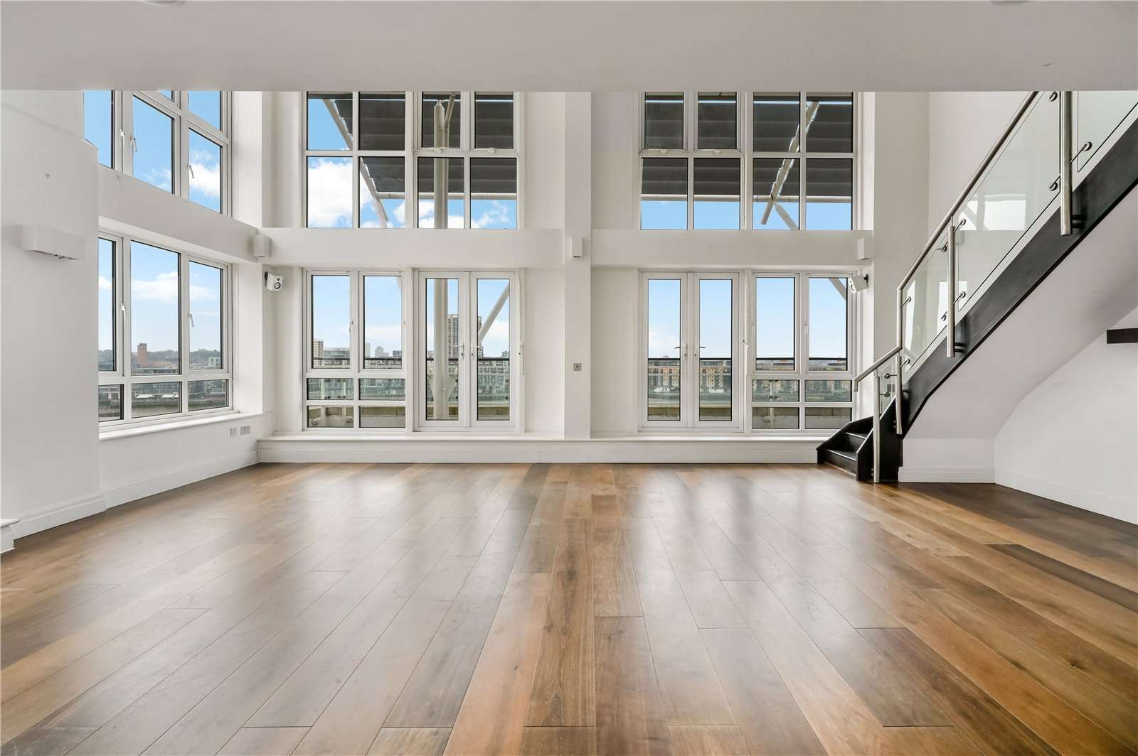 St. Davids Square, London, E14 3WQ | Property to rent | Savills