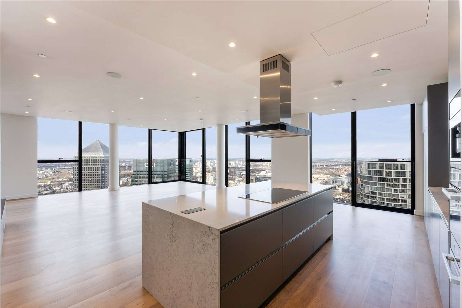Marsh Wall, London, E14 9ZS | Property to rent | Savills