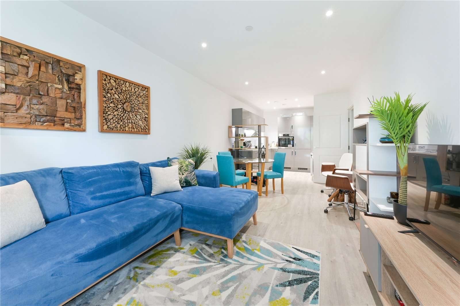 Thomas Road, London, E14 7YX | Property to rent | Savills