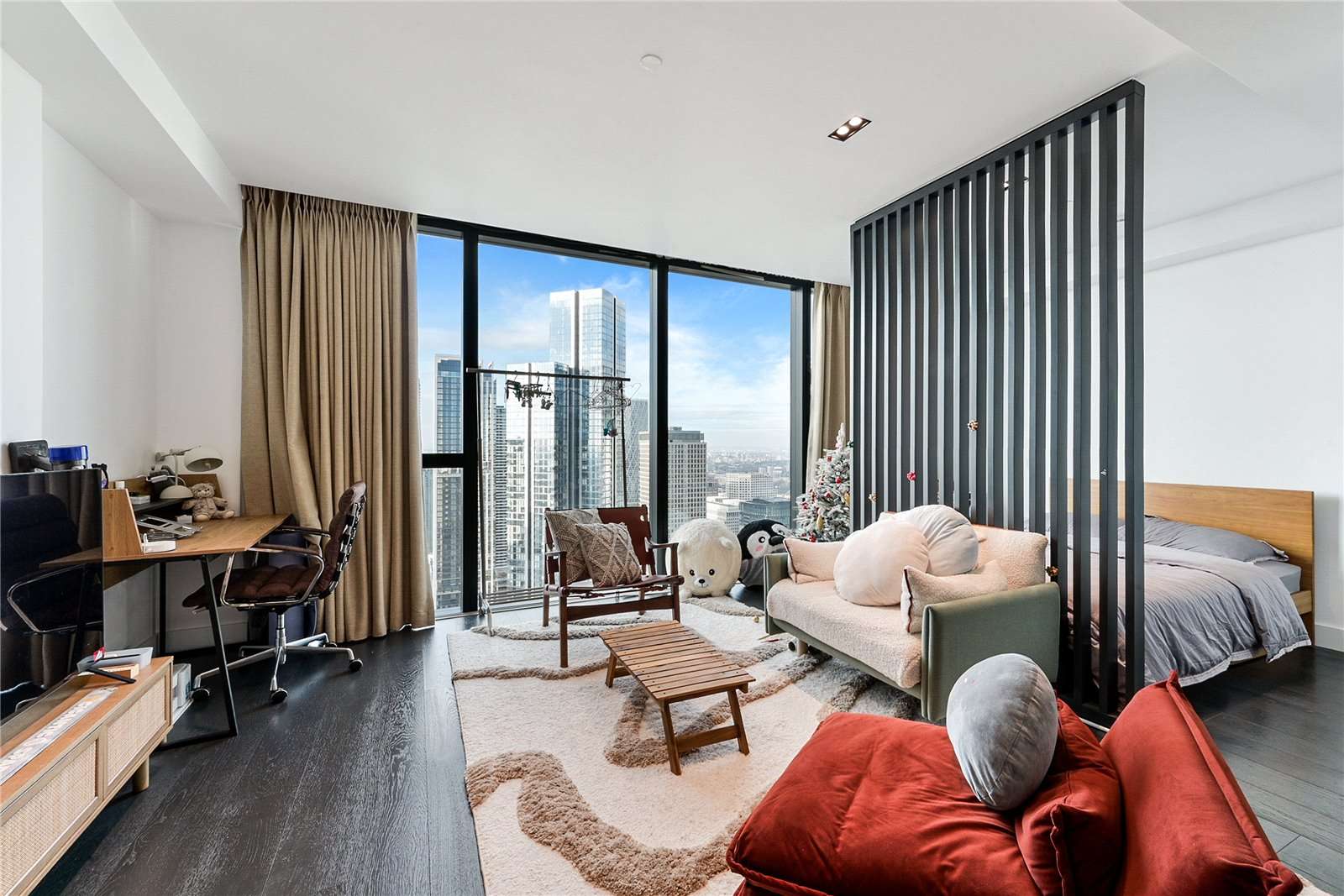 Marsh Wall, London, E14 9LY | Property to rent | Savills