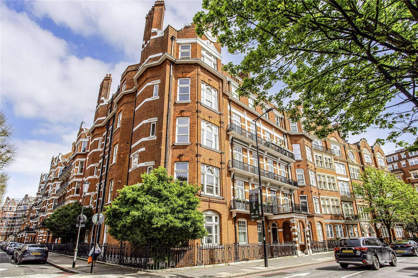 Earls Court Road, London, SW5 9AF | Property for sale | Savills