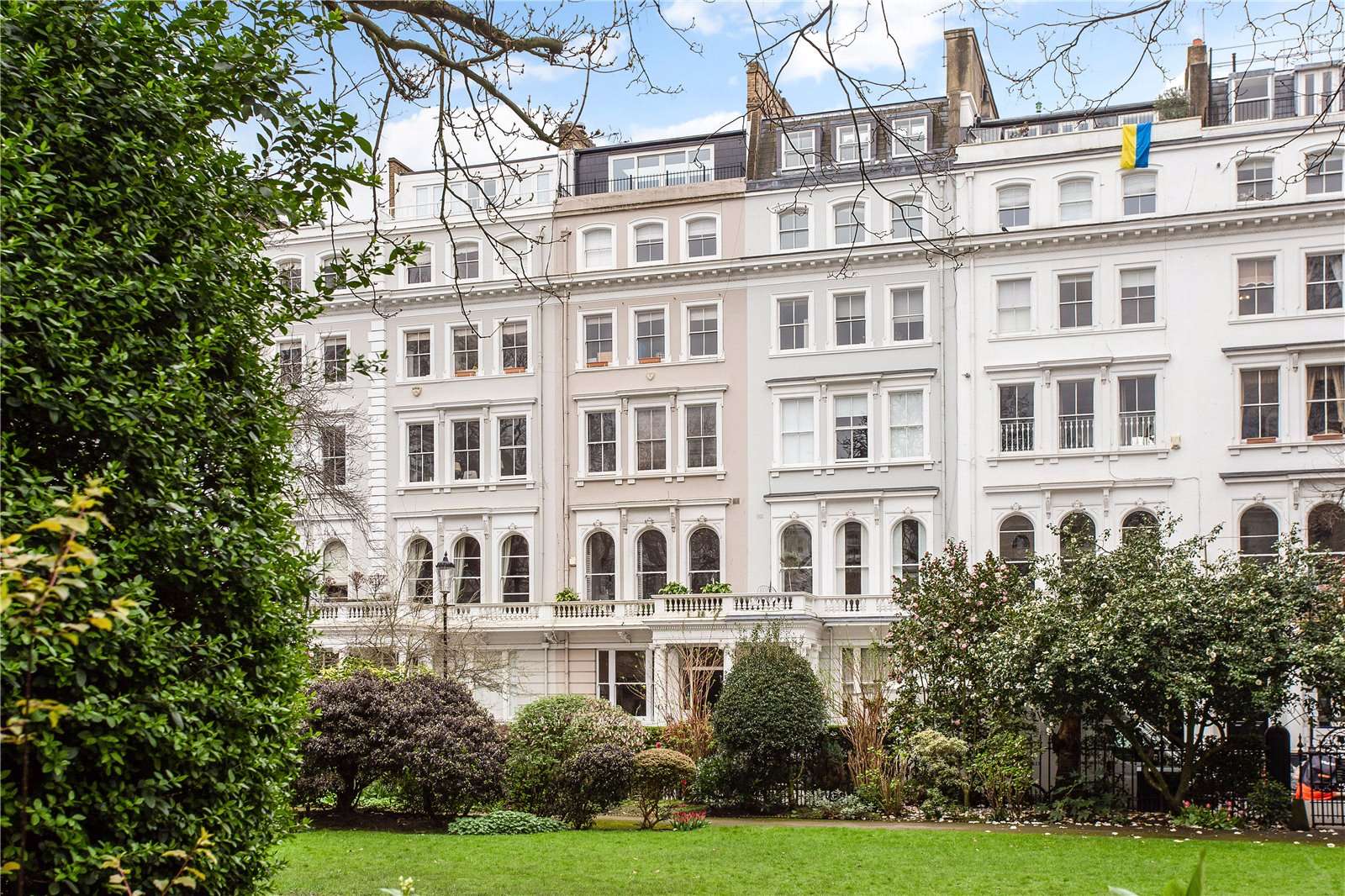 Cornwall Gardens, London, SW7 4BD | Property for sale | Savills