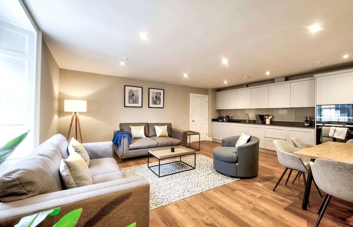 York Place, Edinburgh, Midlothian, EH1 3HP | Property to rent | Savills