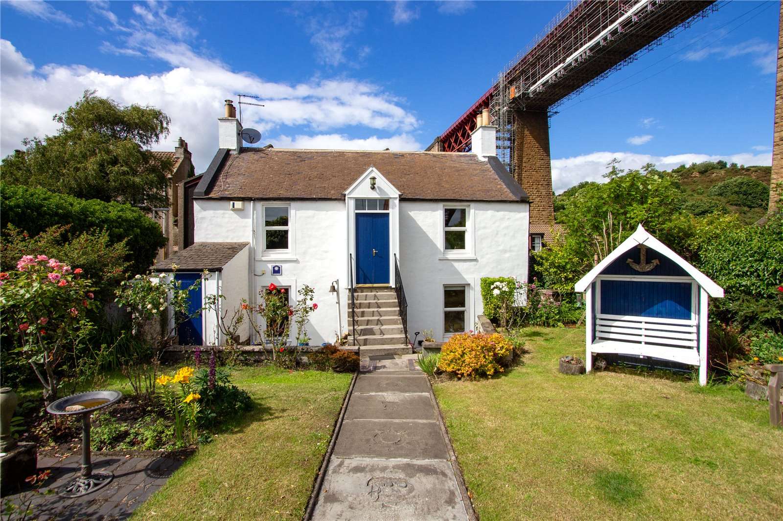 Houses for sale in Edinburgh, City of Edinburgh | Savills