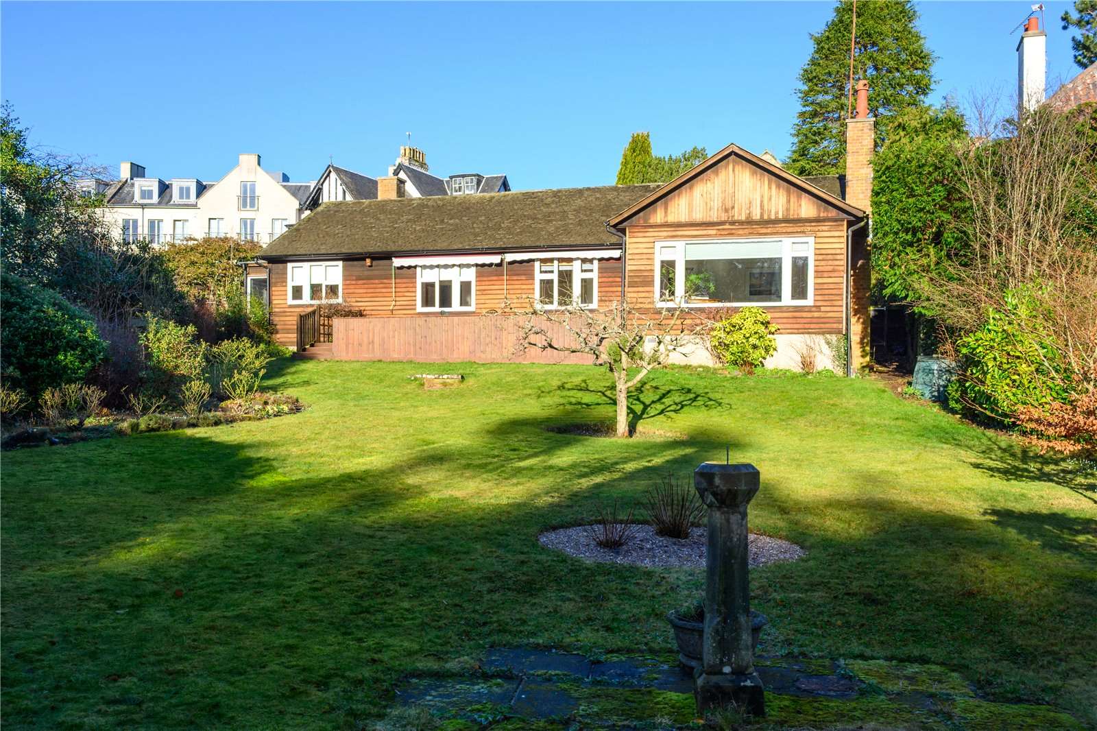 Closeburn, 46 Lade Braes, St. Andrews, Fife, KY16 9DA | Property for ...