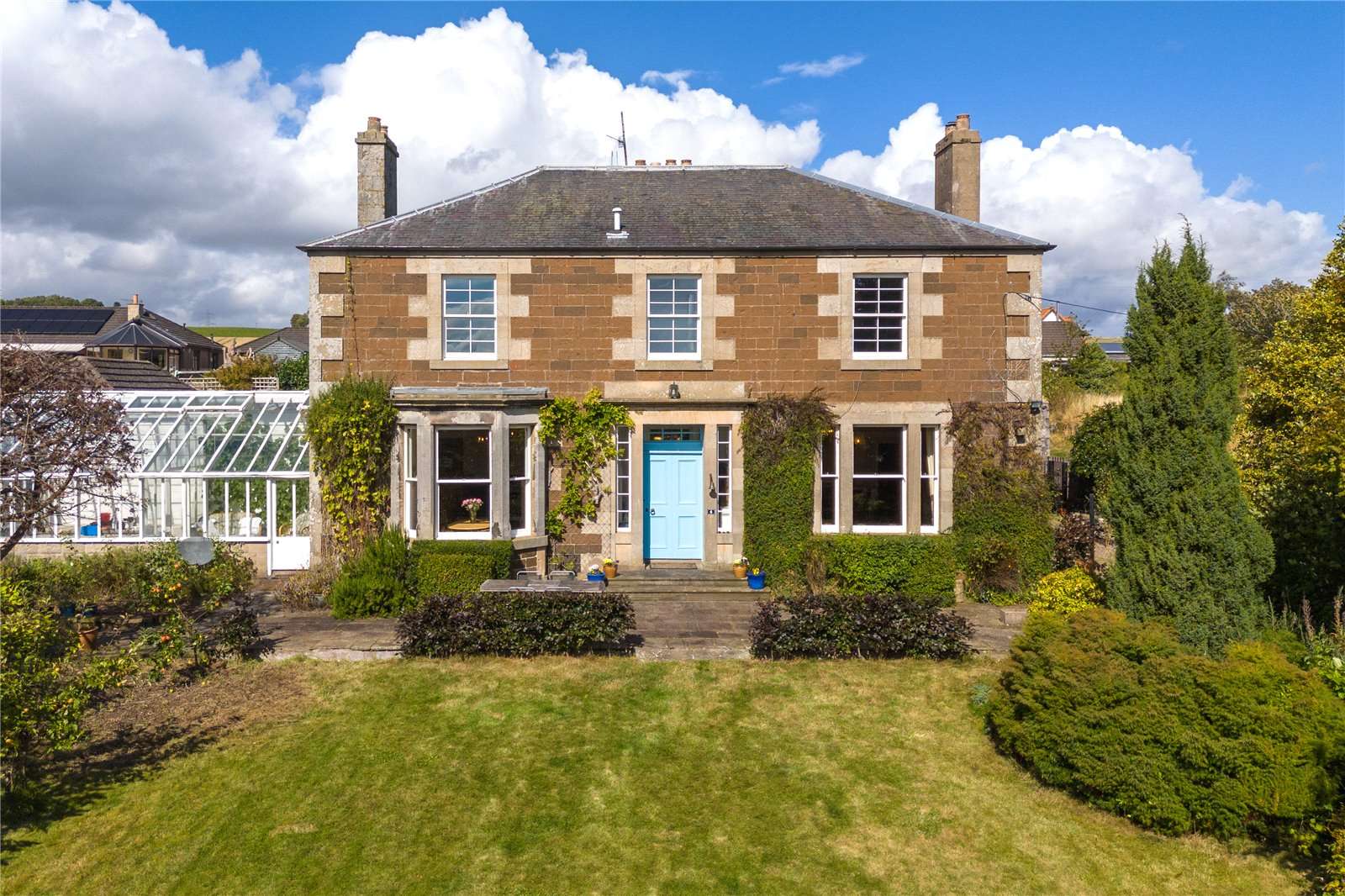 Viewbank, 4 Bondgate, Auchtermuchty, Cupar, KY14 7AF | Property for ...