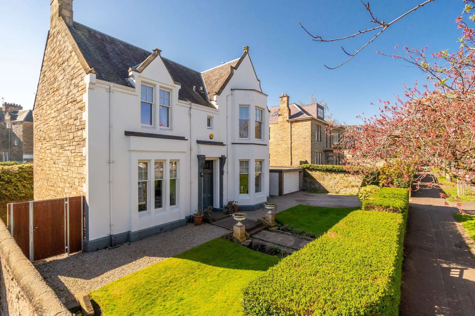 Ravelston Dykes, Ravelston, Edinburgh, EH4 3EE | Bất động sản để bán ...