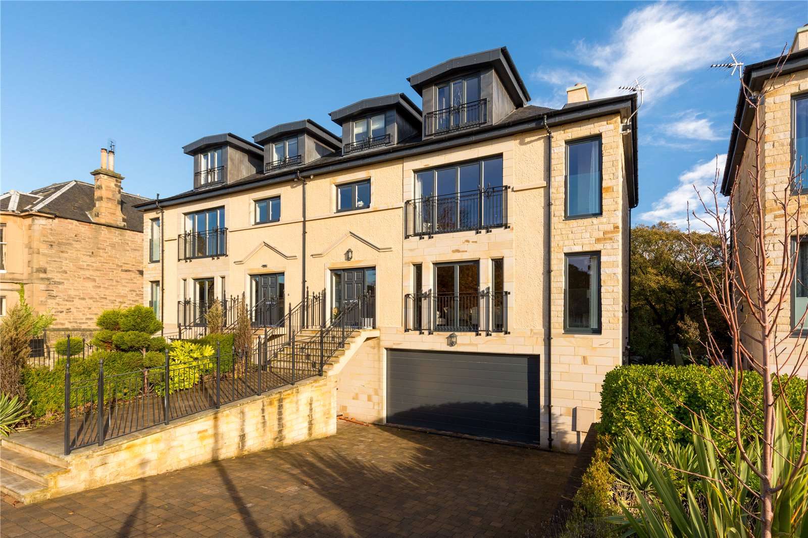 Pavilion Crescent, Newington, Edinburgh, EH16 5FE | Bất động sản để bán ...
