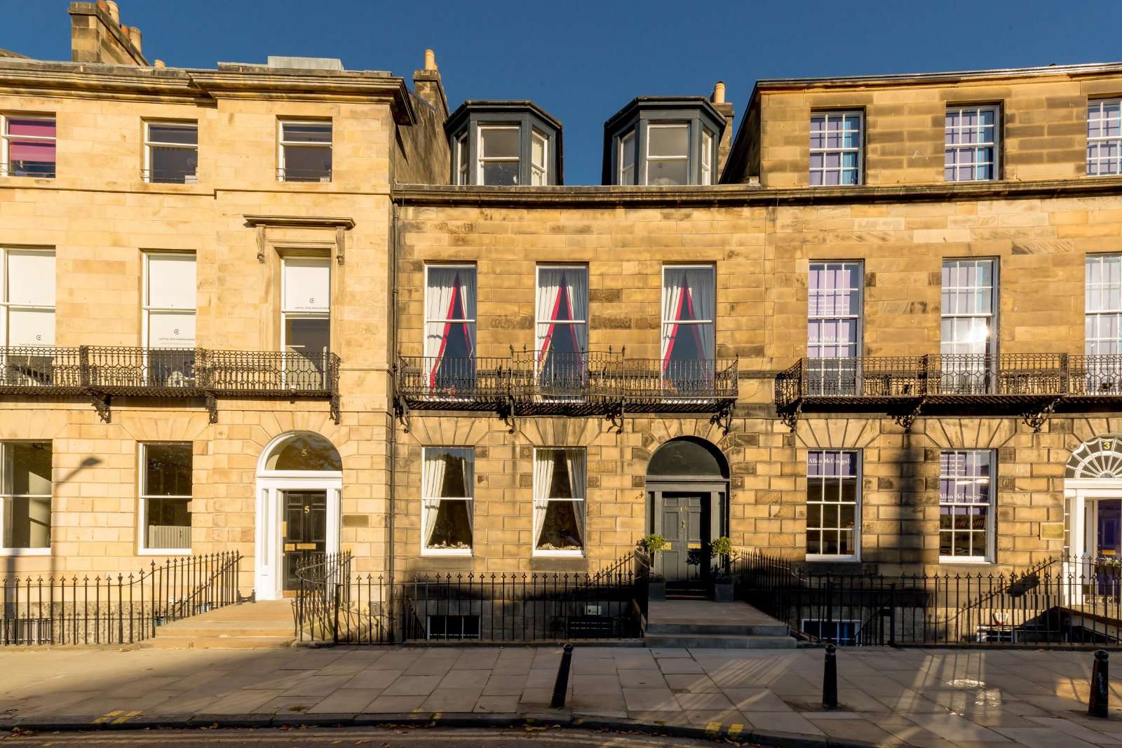 Houses for sale in Edinburgh, City of Edinburgh | Savills