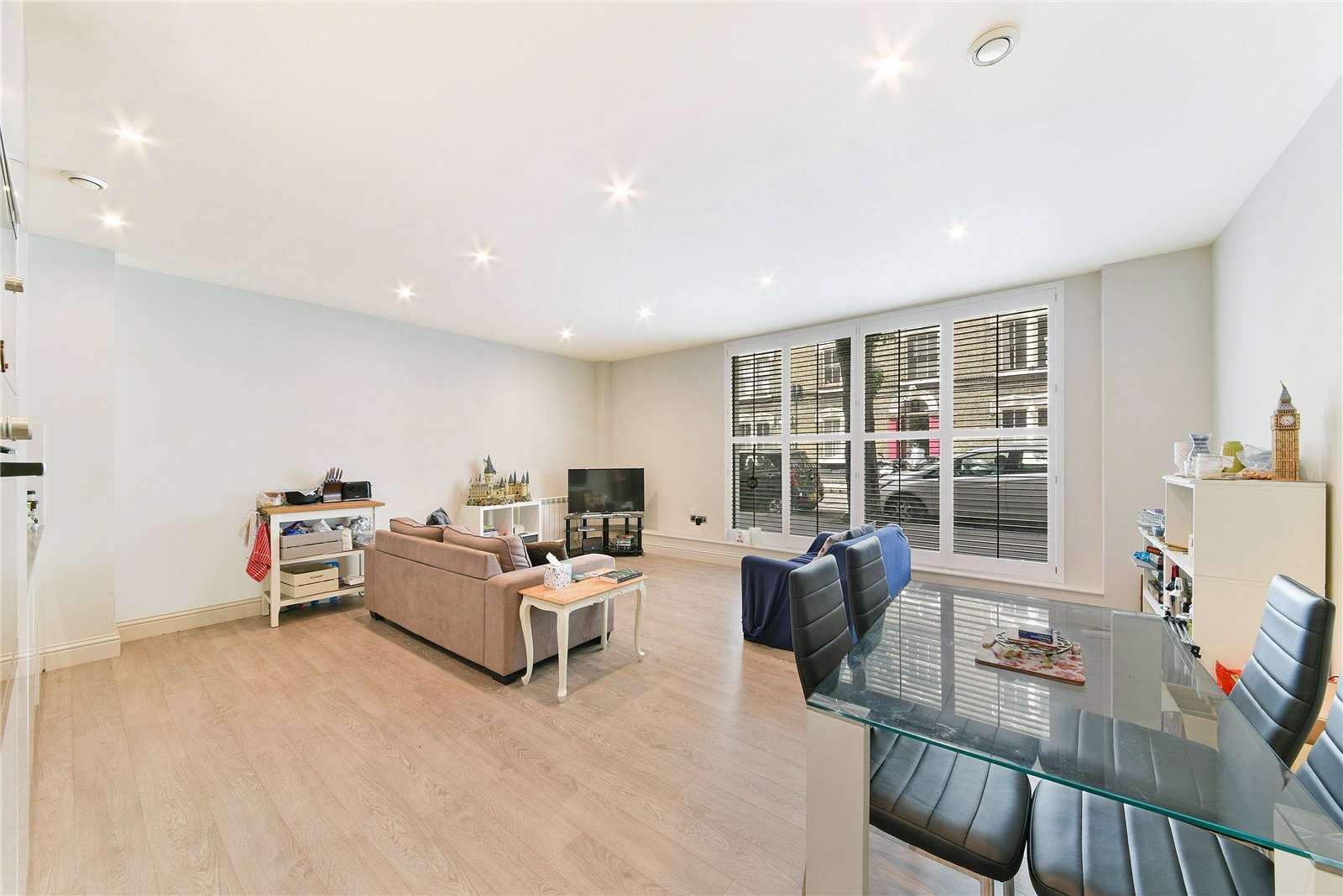 Property to rent in London | Savills