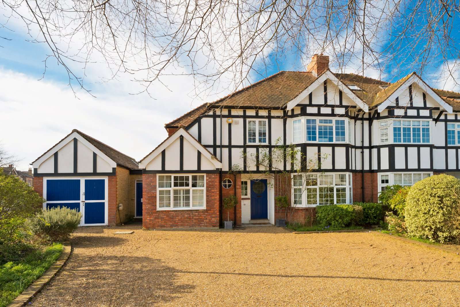 Four bedroom houses for sale in Wraysbury Station, Windsor and ...