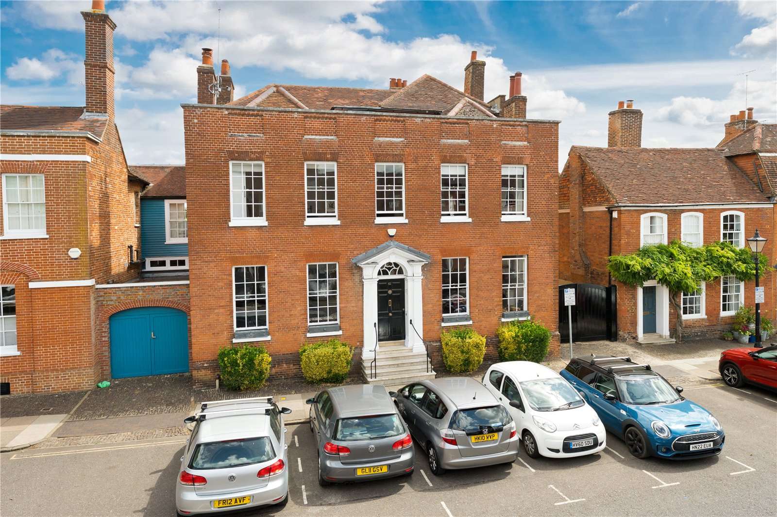 Castle Street, Farnham, Surrey, GU9 7LN | Property to rent | Savills