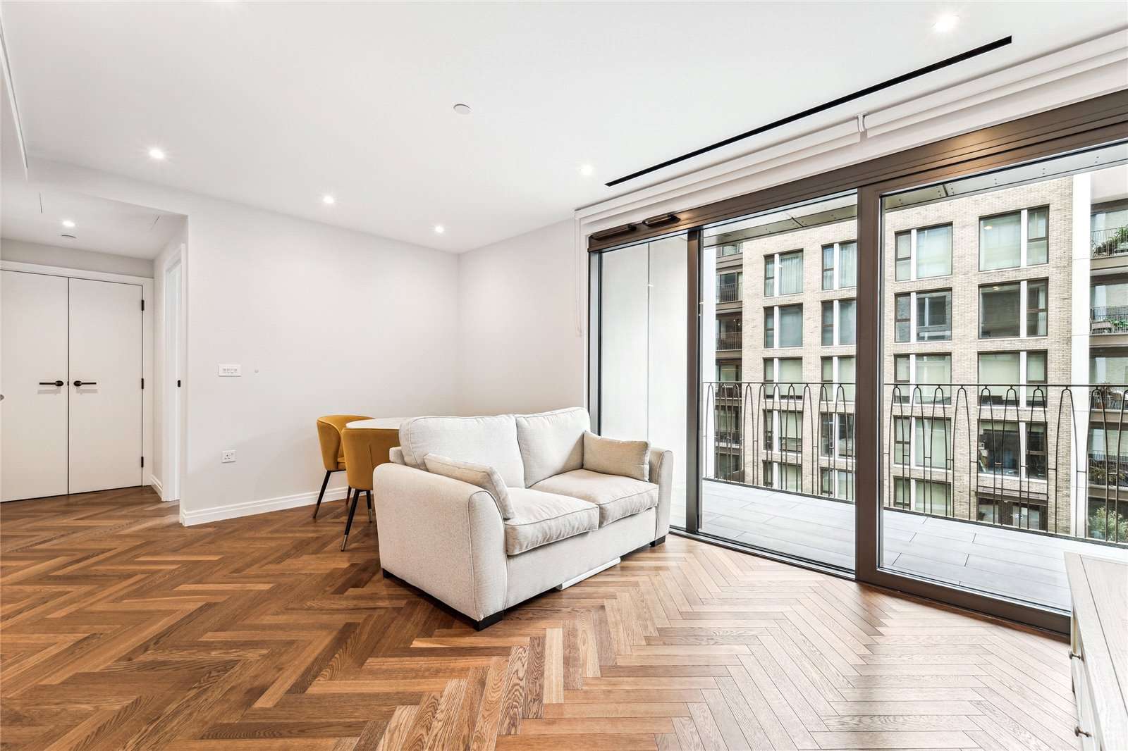 Property to rent in London | Savills